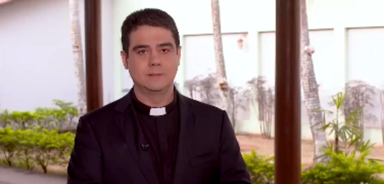 Escândalo Mp Suspeita Que Associação Criada Por Padre Robson Usava